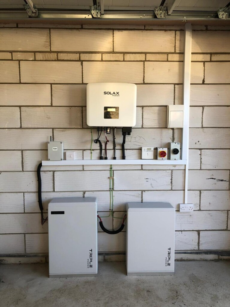 SolaX Triple Power 9.0kWh battery stack with BMS and base kit - Mr ...